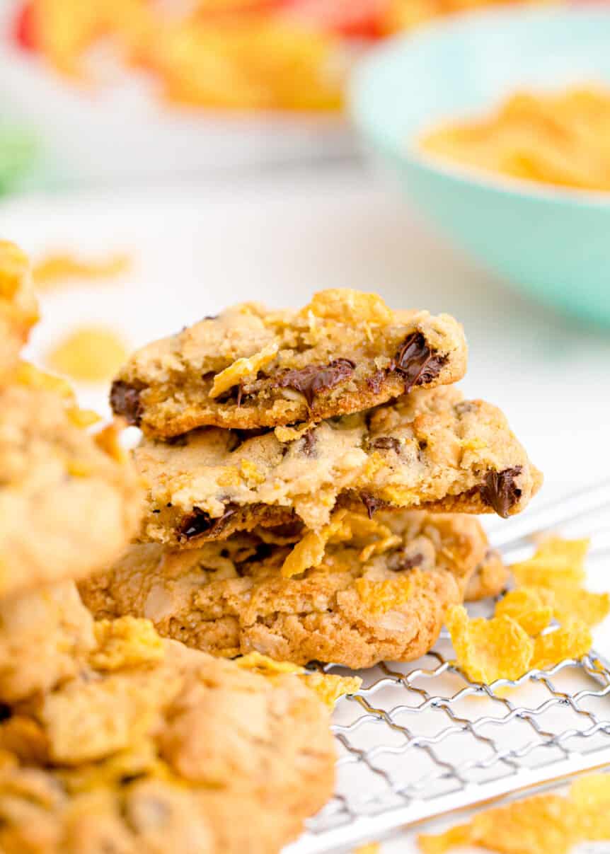 Cornflake Biscuits (Cornflake Cookies) - Sweet Tea and Sprinkles