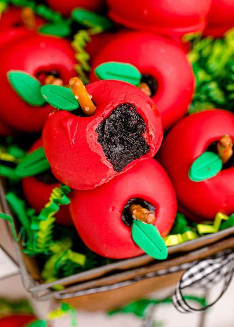 Back to School Apple Oreo Balls - Sweet Tea and Sprinkles