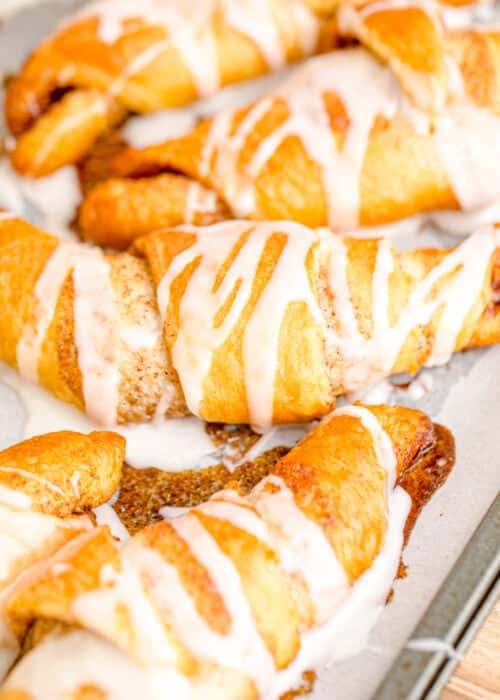 Cinnamon Crescent Rolls - Sweet Tea and Sprinkles