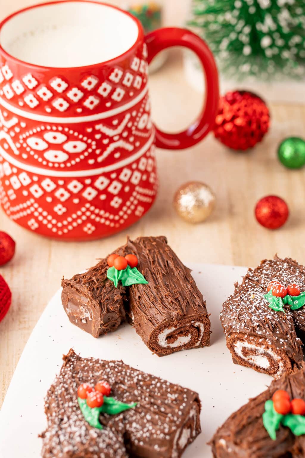 Mini Yule Logs - Sweet Tea and Sprinkles