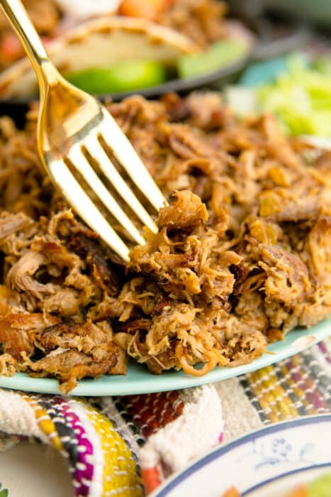 Easy Slow Cooker Carnitas (Mexican Pulled Pork)