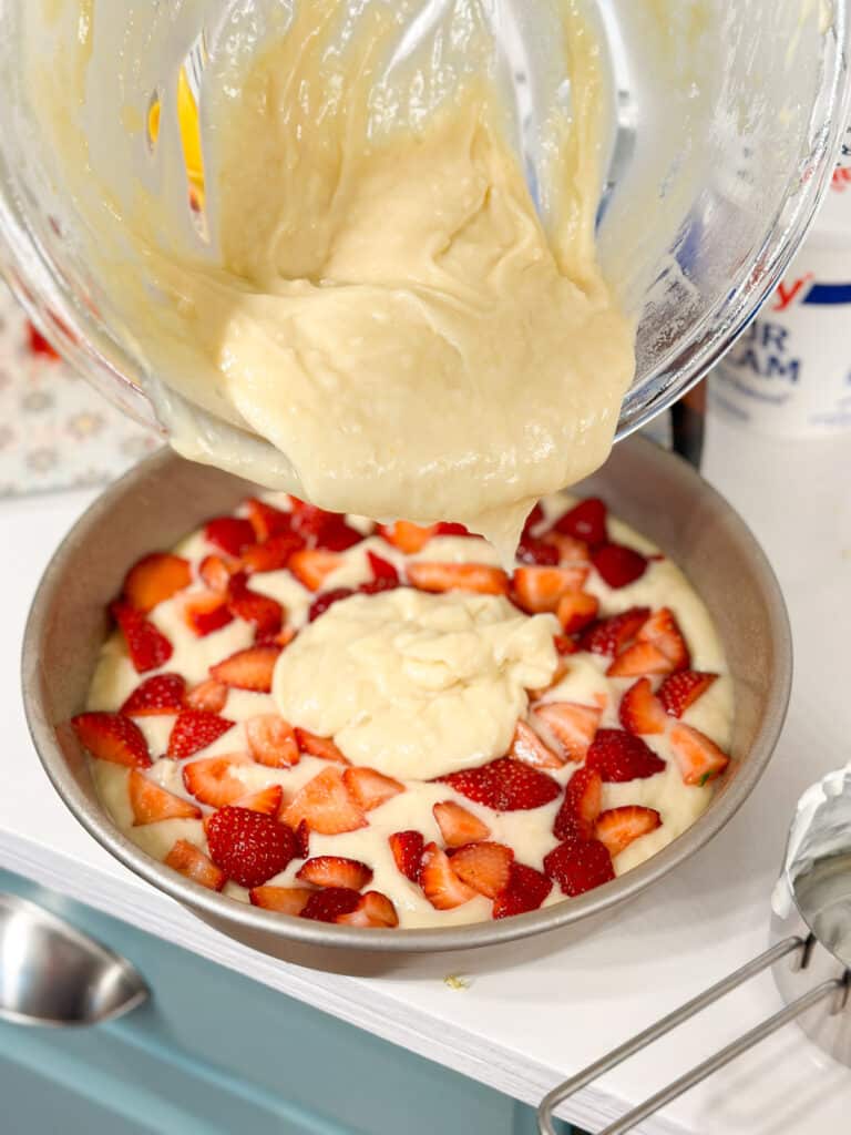 Lemon Strawberry Cake - Sweet Tea and Sprinkles