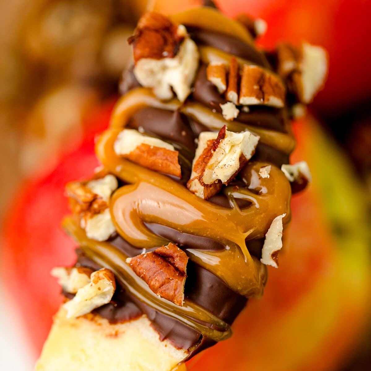 Chocolate Turtle Apple Slices - Sweet Tea and Sprinkles