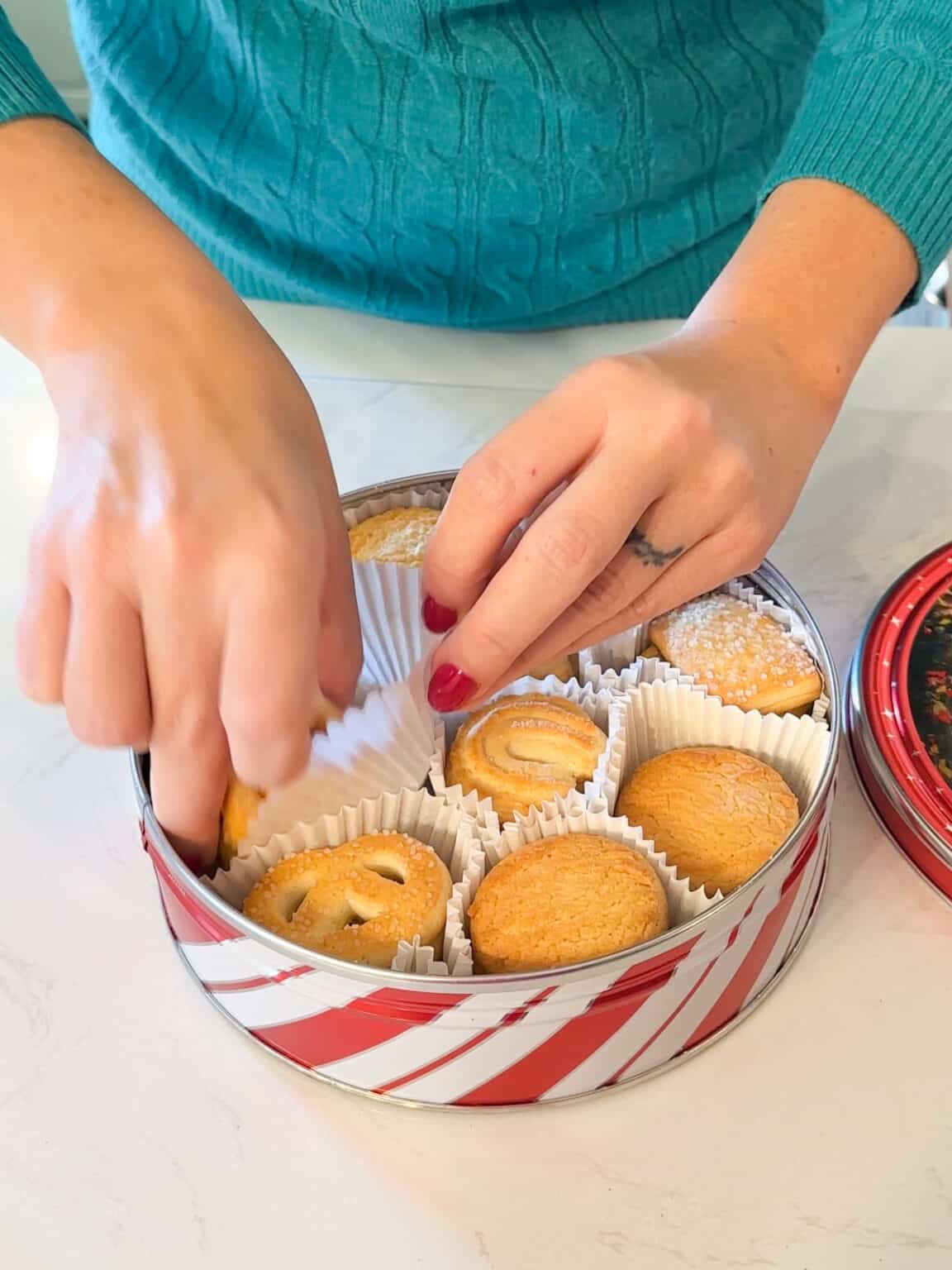 Cookie Tin Cake - Sweet Tea and Sprinkles