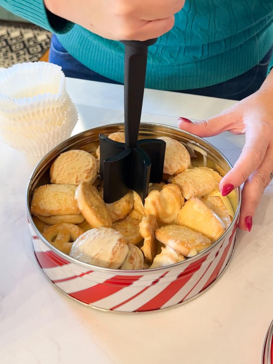 Cookie Tin Cake - Sweet Tea and Sprinkles
