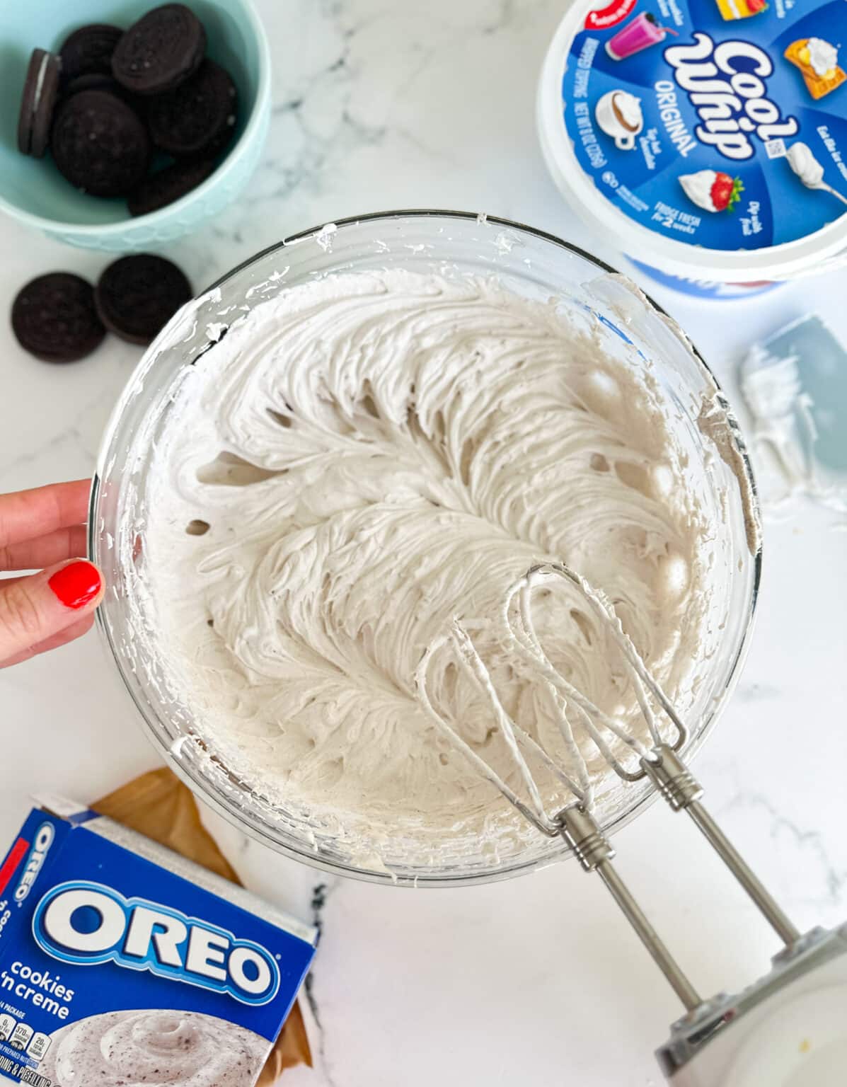 Oreo Cool Whip Frosting - Sweet Tea and Sprinkles